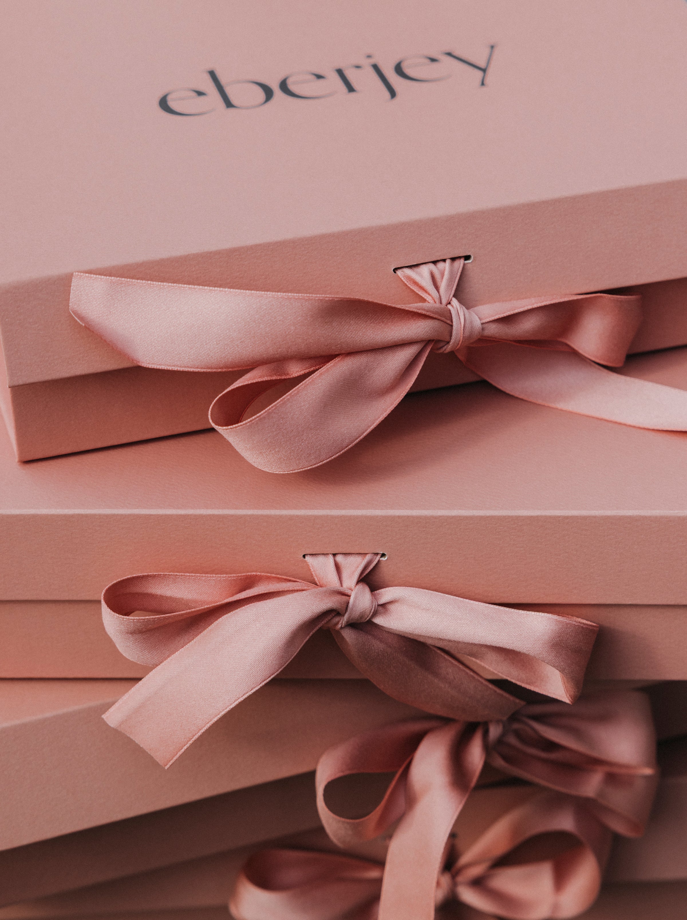 Gift Guide - Give the softer side of life to everyone you love – Eberjey